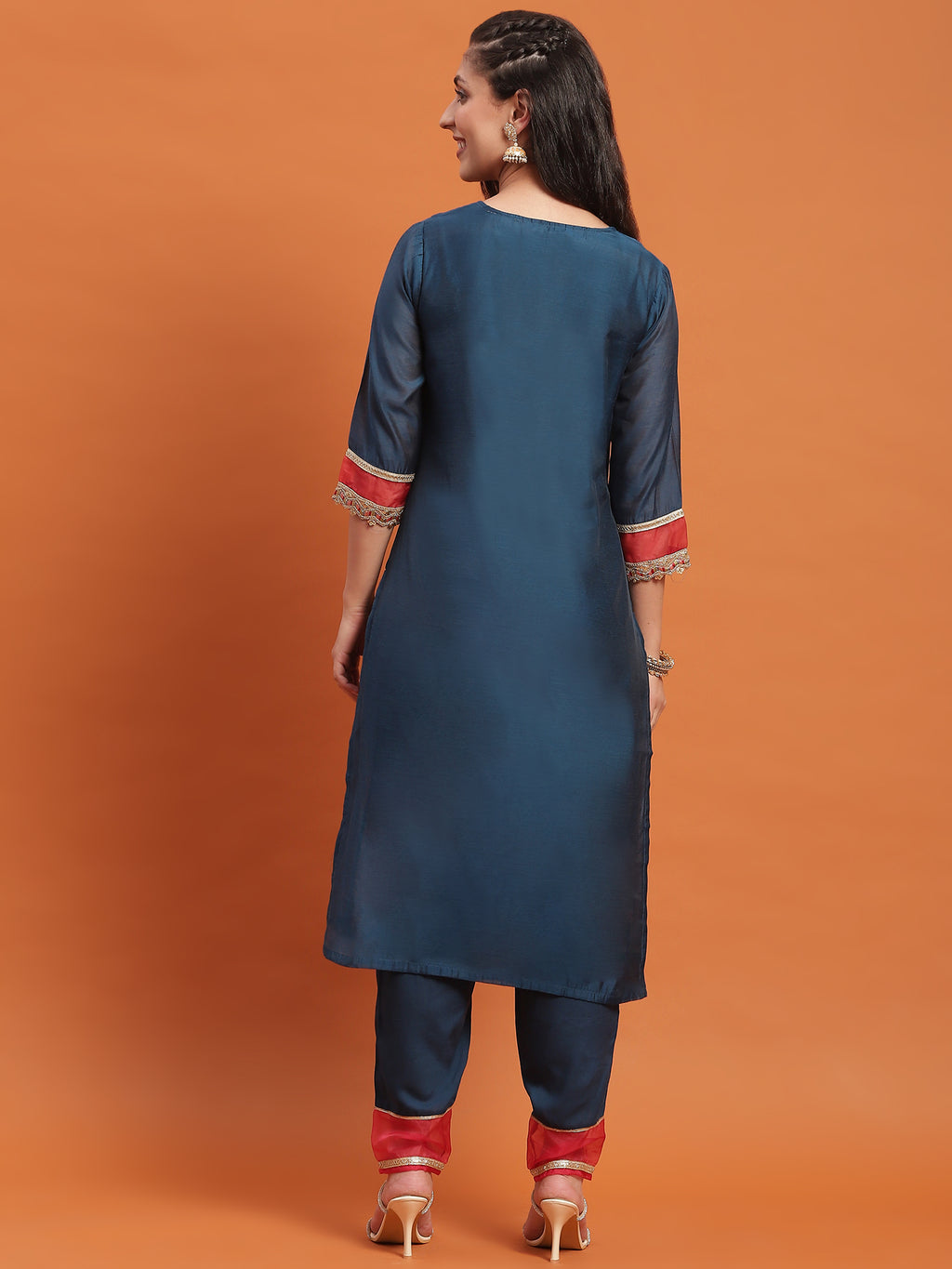 Buy Women’s Clothing, Ethnic Wear Fashion Online - SHREE