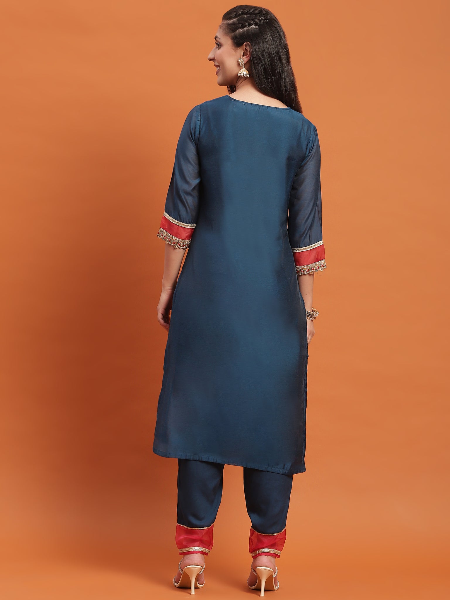 Buy Women’s Clothing, Ethnic Wear Fashion Online - SHREE