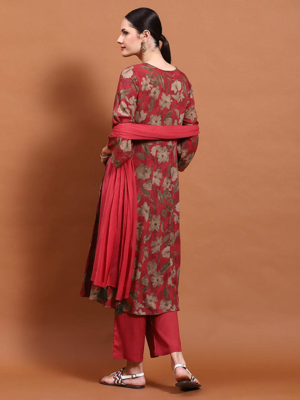 Buy Women’s Clothing, Ethnic Wear Fashion Online - SHREE