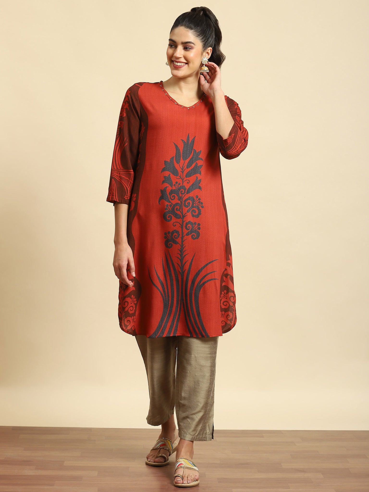 Buy Women’s Clothing, Ethnic Wear Fashion Online - SHREE